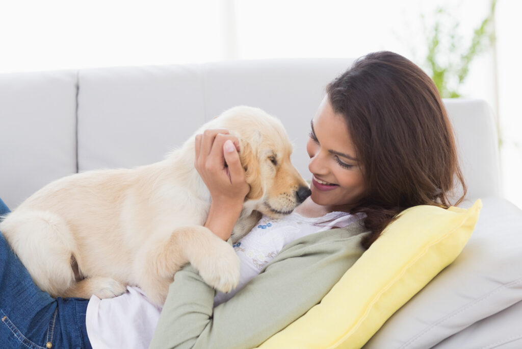 Leaving A Puppy Alone At Home For The First Time: 12 Tips